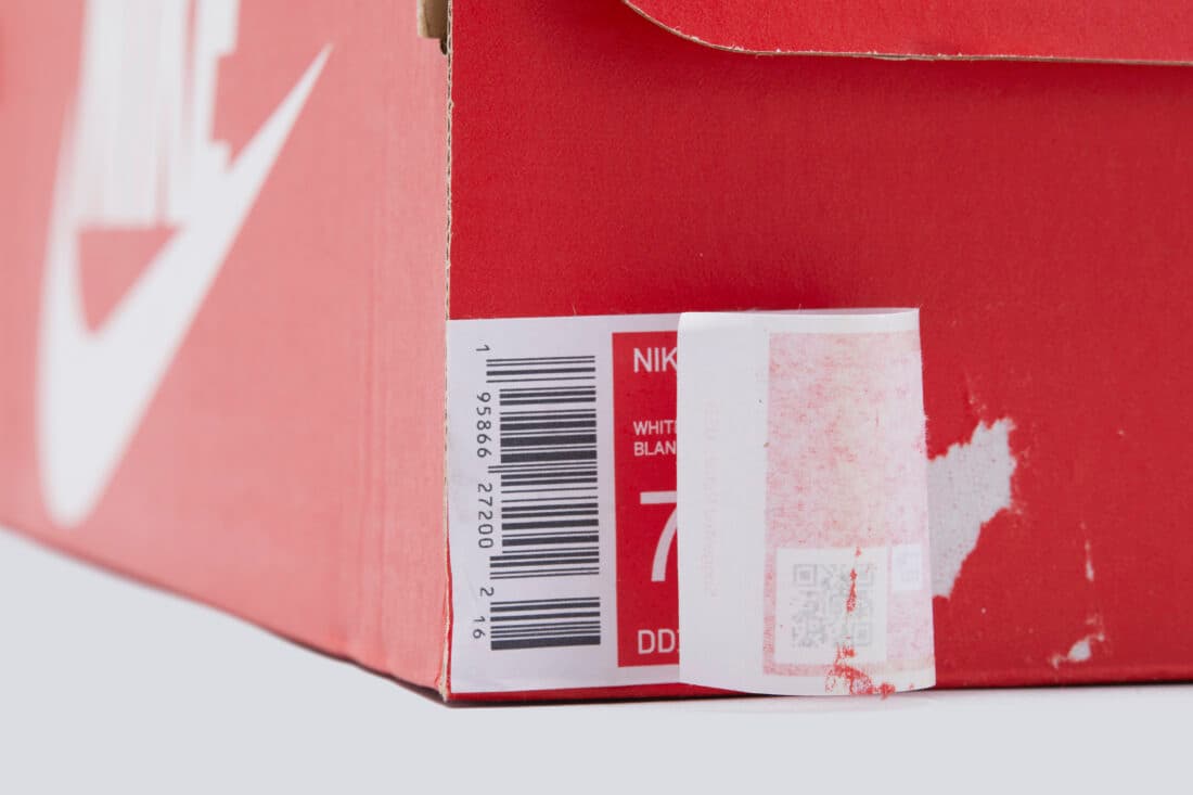 How To Follow StockX's Condition Requirements for Sneaker Boxes ...