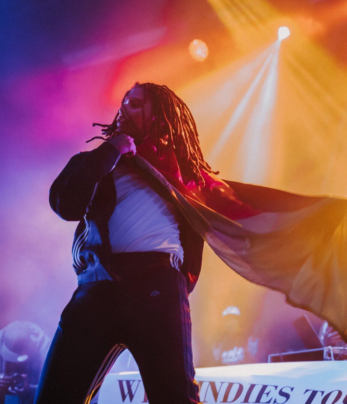 FÜR DIE KULTUR: DURCH DAS OBJEKTIV VON SWELLY - StockX News